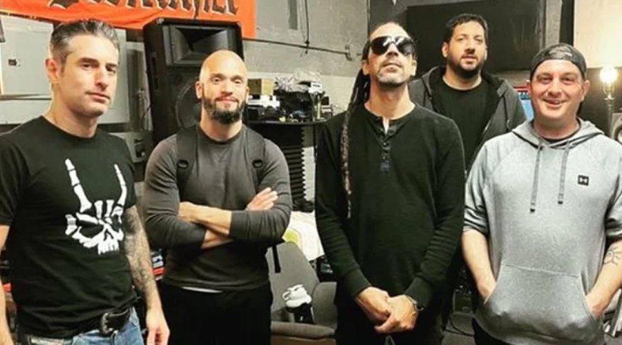 40 BELOW SUMMER Drop First New Song in Nearly a Decade, “King Ghidorah”